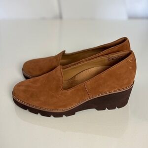 Vionic | Shoes | Vionic Willa Wedge Water Repellent Suede Loafers Tan ...